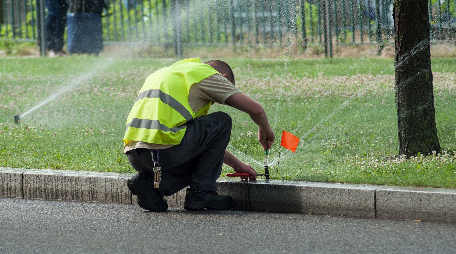 Marking Flags for Sale | Bulk Survey and Utility Flags in All Colors ...